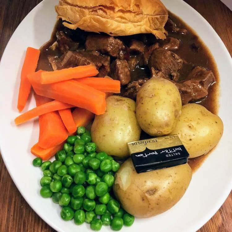 Main Menu – The Corbie Inn